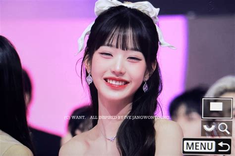 더쿠 멜뮤 장원영 리본 화이트 Vs 블랙