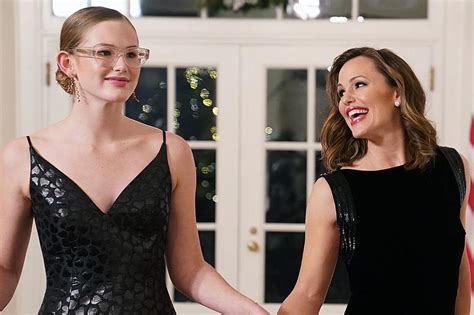Jennifer Garners Daughter Looks Just Like Her Photos