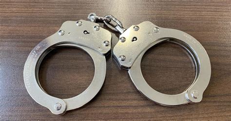 2 Men Teen Arrested With Allegedly Driving Stolen Car In North Chicago