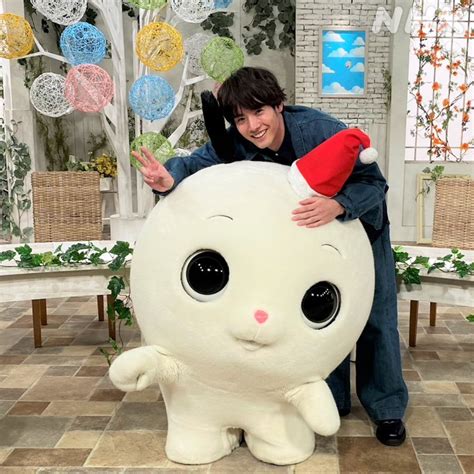 朝ドラ｢舞いあがれ！｣ On Twitter 土スタ 出演の 赤楚衛二 さんからオフショットが届きました。 番組では、貴司と赤楚さんの