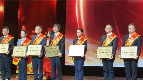 再获殊荣！我院代表参加第六届“天津市人民满意的好医院、好医生、好护士”颁奖典礼 天津医科大学总医院 北方网企业建站