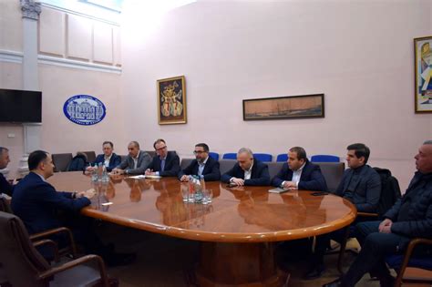 გიორგი ჩიქოვანმა ბათუმში მწვანე წყალბადის საწარმოს განთავსების საკითხზე