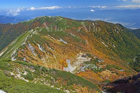 長野県 木曽駒ヶ岳の稜線 33349189 の写真素材 アフロ