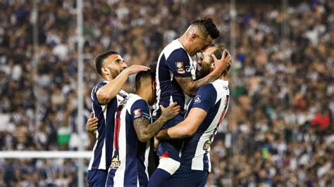 Alianza Lima Chicho Salas y su sentido mensaje que explican sus lágrimas y sacrificio para
