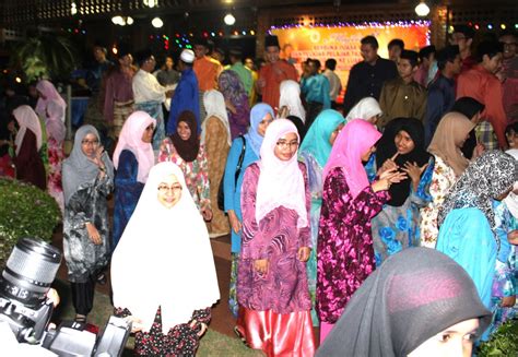 Menerjah Awan Gemawan