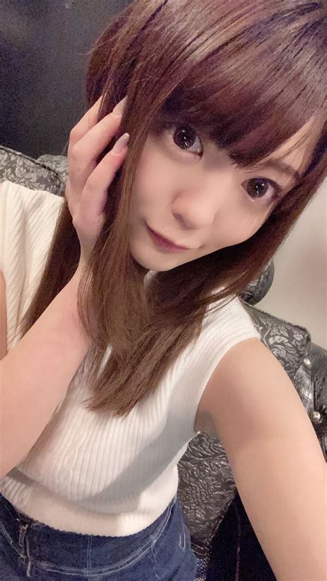 激似安以軒！遇疫情沒錢賺咖啡廳打工萌妹「下海拍a片」 娛樂星聞