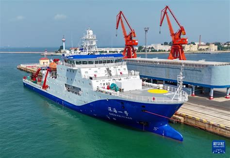“深海一号”科考船携“蛟龙号”载人潜水器离境 今日桐庐