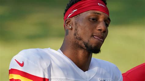 Browns Sign Cb Thakarius Bopete Keyes Release C Dawson Deaton