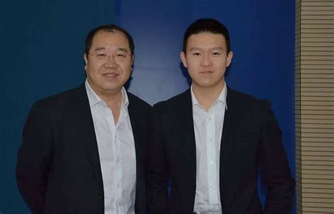 梁欢个人资料简介（英达二婚妻子梁欢，出身名门才华横溢） 说明书网