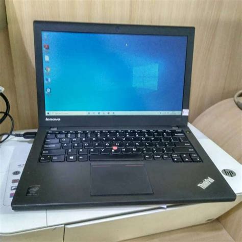 Jual Laptop Lenovo Thinkpad I Ram Gb Hdd Gb Bekas Second Shopee Indonesia