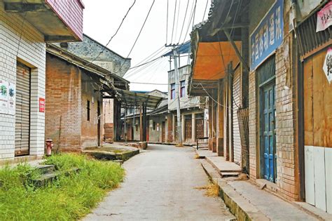 白沙铺阳新大山谷图库