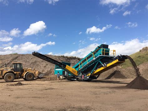 Powerscreen Chieftain 2100x Lincom Group