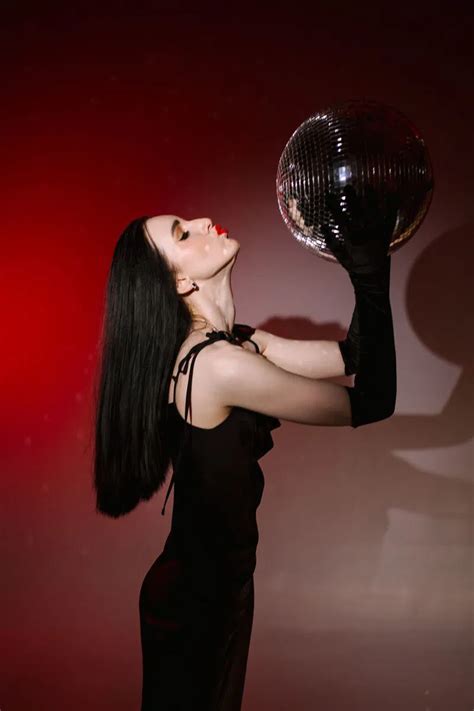 The Woman Skype Skyprivate Girl Profile Live Cam Show Skyprivate