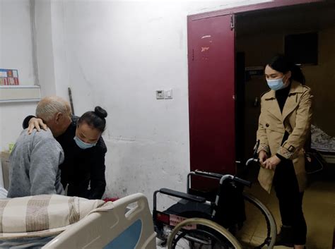 80多岁宜丰老人遭遇这种情况，无助之下他们出现了石花尖垦殖场志愿黎振华
