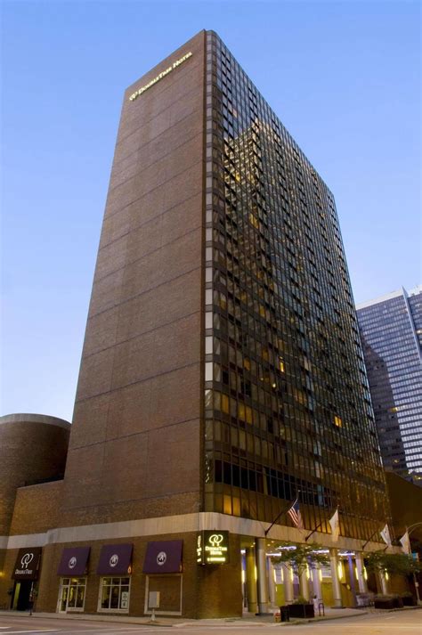 Doubletree By Hilton Chicago Magnificent Mile Hotel 4 Star
