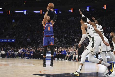 Milwaukee Bucks Vs New York Knicks Nba Betting Preview The Poolside Post