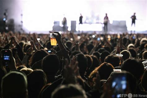 侵攻支持アーティスト出演の音楽フェス、中止に ウズベク 写真1枚 国際ニュース：afpbb News