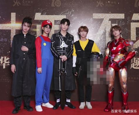 爱豆集体cos被嘲low！韩庚小丑认不出程潇龙妈惊艳李文瀚反差大百科ta说