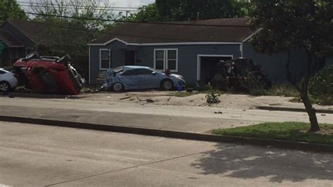 1 Woman Dead After 5 Car Crash In Northeast Houston Abc13 Houston