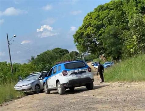 Presos Cinco Suspeitos De Arrastão Na Serra Das Araras Carro Roubado é