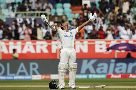 Yashasvi Jaiswal Reached His Century With A Six