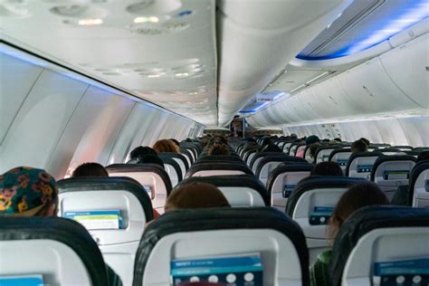 ‘idiots Are Doing The Raw Dogging Challenge On Planes And Its Dangerous