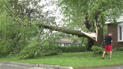 Thousands Still Without Power After Storm In Ontario Quebec That Left