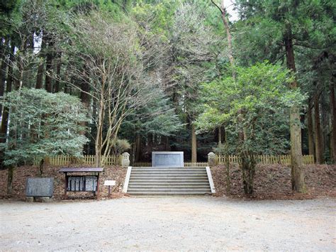 高千穂町 天孫降臨の聖地を歩く～神話史跡散策案内。