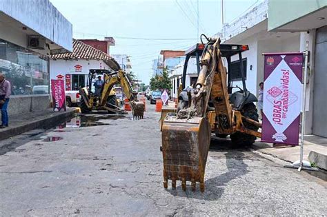 Rosy Urbina Encabeza Inicio De Tres Obras De Beneficio Social En La Zona Urbana Y Rural