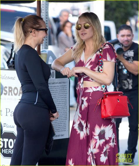 Photo Kate Hudson Shows Off Her Dance Moves 07 Photo 3859724 Just