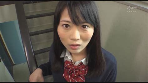 毎朝見かけるニーハイ太ももパンチラ女子 生が可愛くてチ ポ硬くしてたら、｢おにいさんのスケベ。｣とほっぺを膨らませて怒り顔。 5 水樹璃子 Avチャンネル