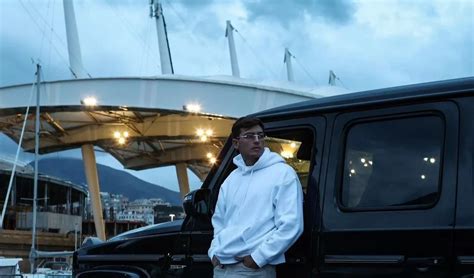 Chi è Alessandro Basciano l influencer genovese arrestato per stalking
