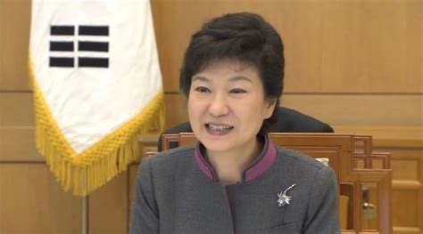 박근혜 사면됐어도 법에 따른 전직 대통령 예우는 안해 Sbs Biz