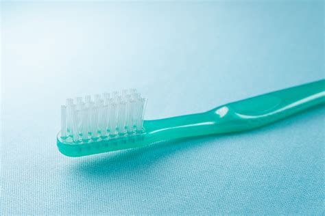 QUÉ CEPILLO DENTAL ELEGIR ESTOS SON LOS PUNTOS A CONSIDERAR Dental