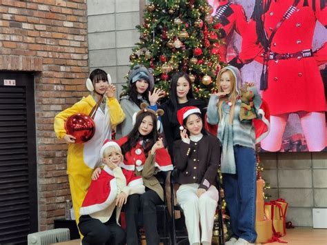 ㅁㅅㅊㅅ🐥 On Twitter 크리스마스 가족 사진 드림캐쳐 가족사진