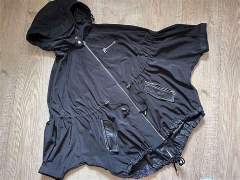 Куртка — ціна 2000 грн у каталозі Куртки Купити жіночі речі за доступною ціною на Шафі Україна