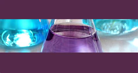 How Does Solvent Choice Impact Flash Column Chromatography Performance