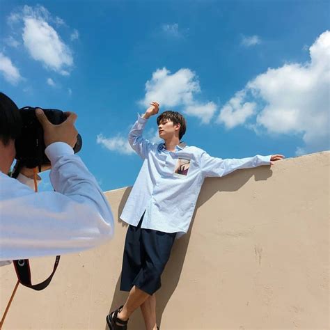육성재 BTOB Melody X さんはInstagramを利用しています 퍼스트룩 비하인드 컷 ユクソンジェ ソンジェ アクター