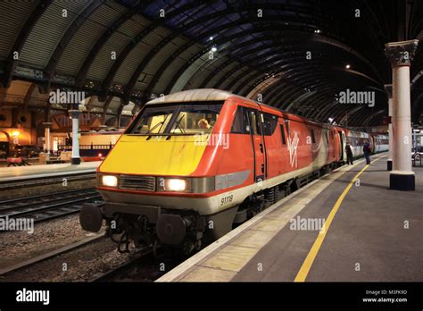 Virgin Trains British Rail Class 91 91118 Electric Train Locomotive At