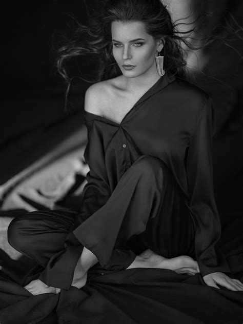 Dnk Model Management