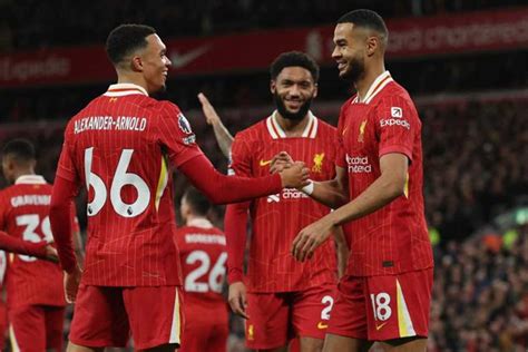 جماهير ليفربول تطالب بطرد مهاجم الفريق وتحدد بديله