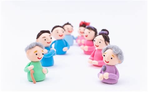 過激な｢集団自決｣発言の底に世代間対立の感情 高齢化社会のニーズは生産性向上に逆行する 若者のための経済学 東洋経済オンライン