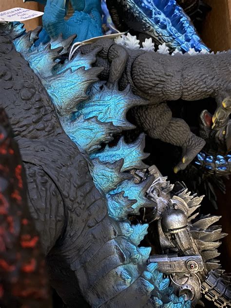 Matt Frank Is Working On Space Godzilla For Idw On Twitter Its A