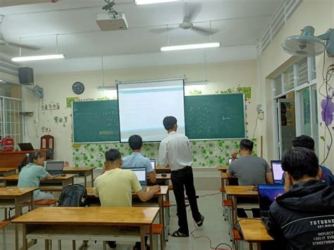 Khóa Học Lập Trình Arduino Phần Cơ Bản Hitechuni