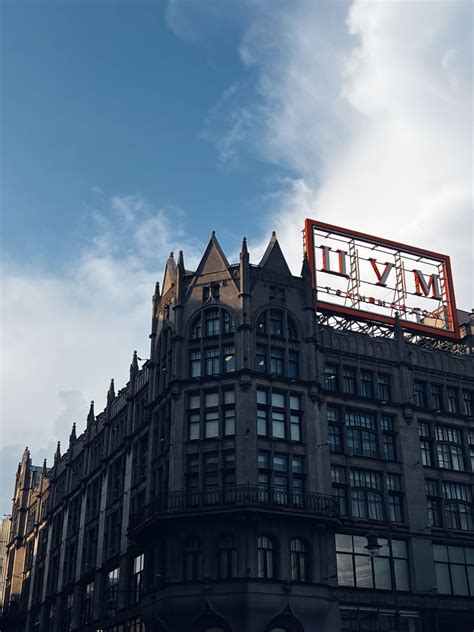 ЦУМ Москва | Landmarks, Building, Views