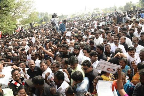 திமுகவிற்கு எதிராக தமிழகம் முழுவதும் போராட்டம் திடீர் என ஒத்திவைத்த