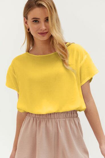 Купити Футболка штучний шовк молочна футболка колір білий матеріал штучний шовк стиль