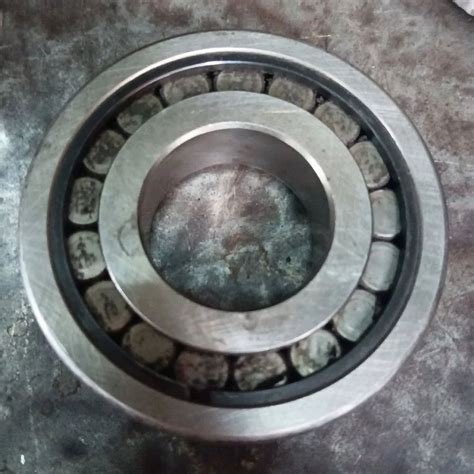 Material Stainless Steel 35mm Tapered Roller Bearing Bore Size 10 Mm