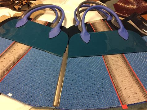 Pin By Leo Monk Handbags On Leo Monk 2017 Weitzman Stuart Weitzman