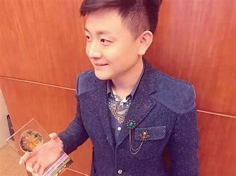 阿傑個人資料簡介阿傑圖片寫真生活照家庭背景 明星庫劇情網